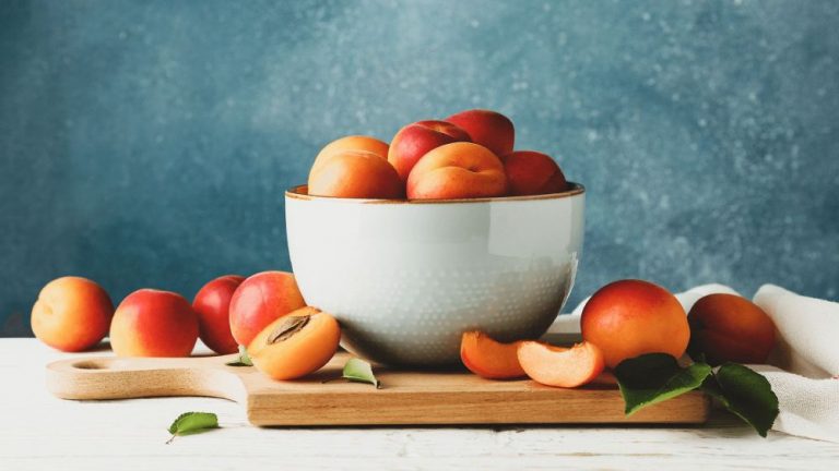 Know Your Stone Fruit - A quick guide to this season's best picks!