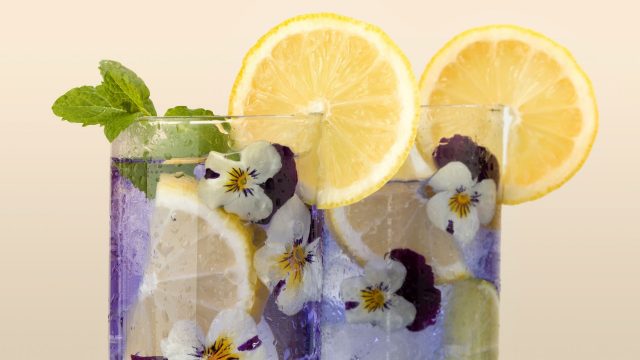 Flower Power: How to Pick the Best Edible Flowers for Cocktail ...
